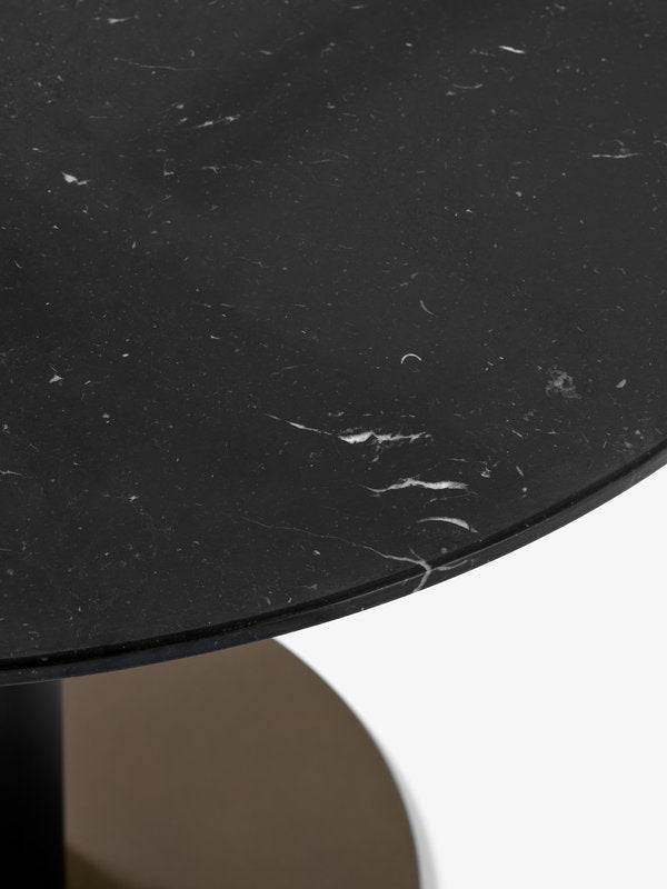 In Between SK18 Table &Tradition | Mesas de Refeição Paris:Sete