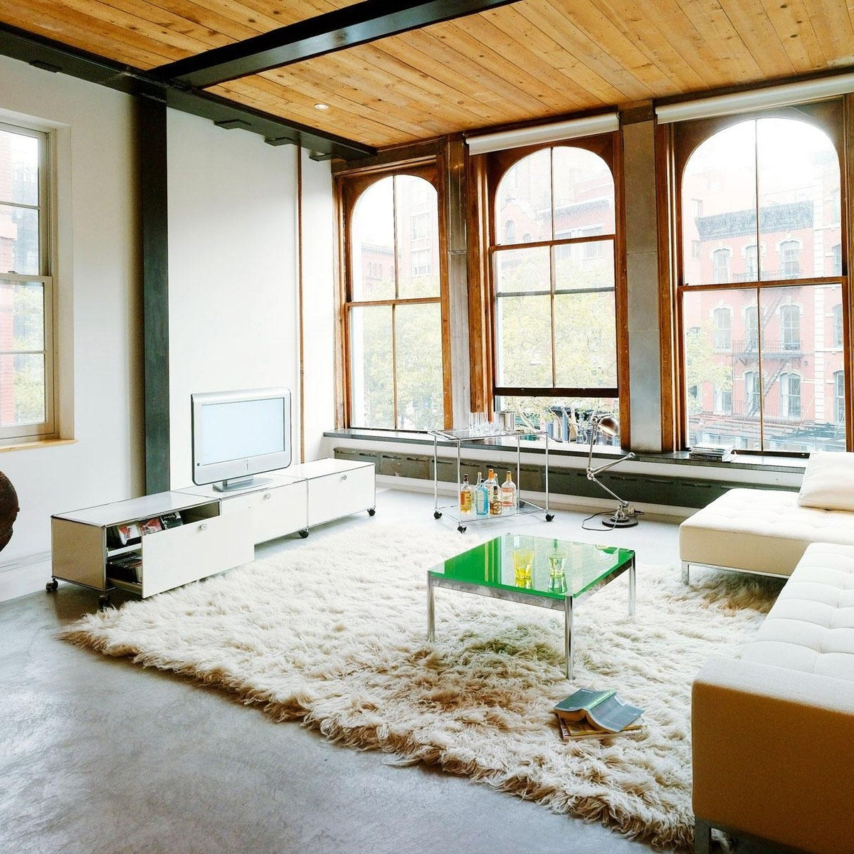 USM Haller Hi-Fi/TV Board With 2 Folding Boards USM | Aparadores Paris:Sete